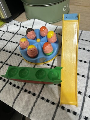 Weebles Playground Play Set & 6 Weeble Characters. 1970s Vintage VGC ...