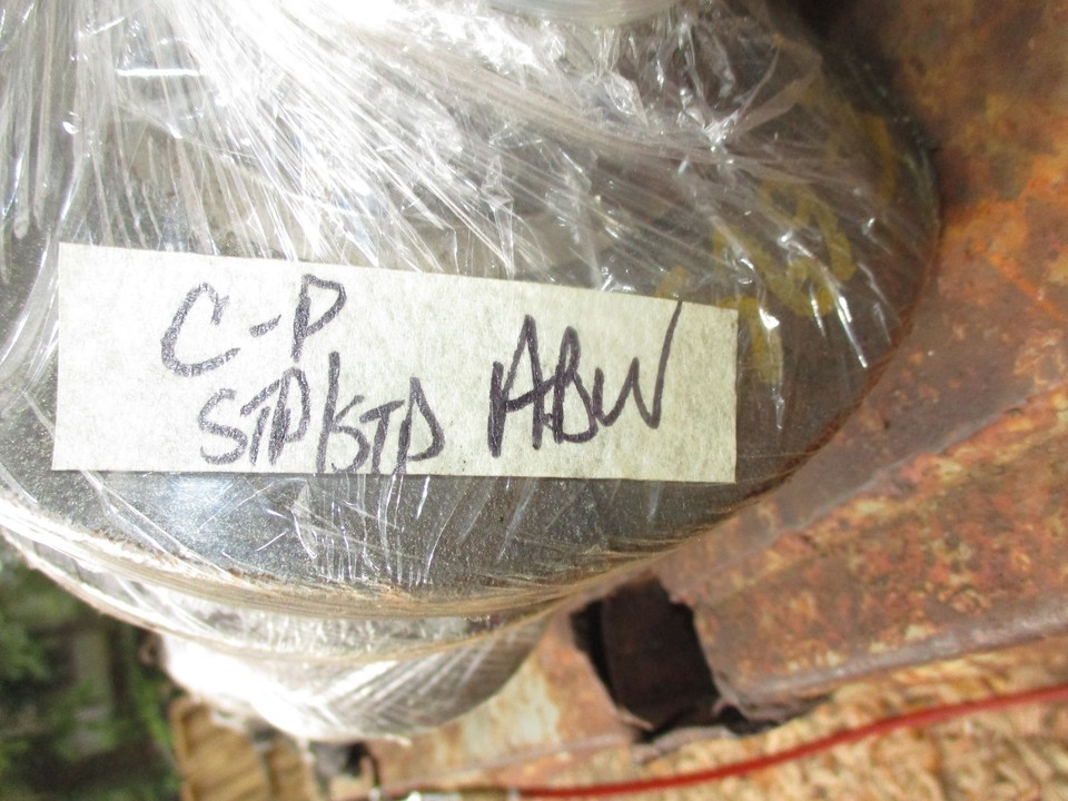 2002 John Deere 6420 diesel tractor crankshaft std.RE113596 RE504638 ...