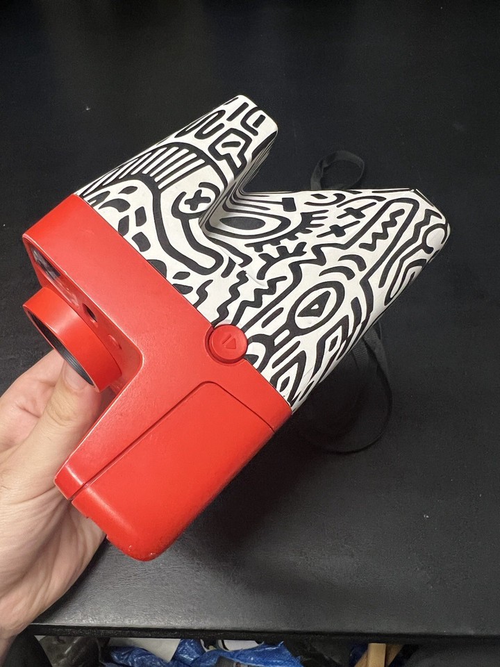Keith Haring Polaroid Now I-Type Instant Camera - Keith Haring™ Edition ...