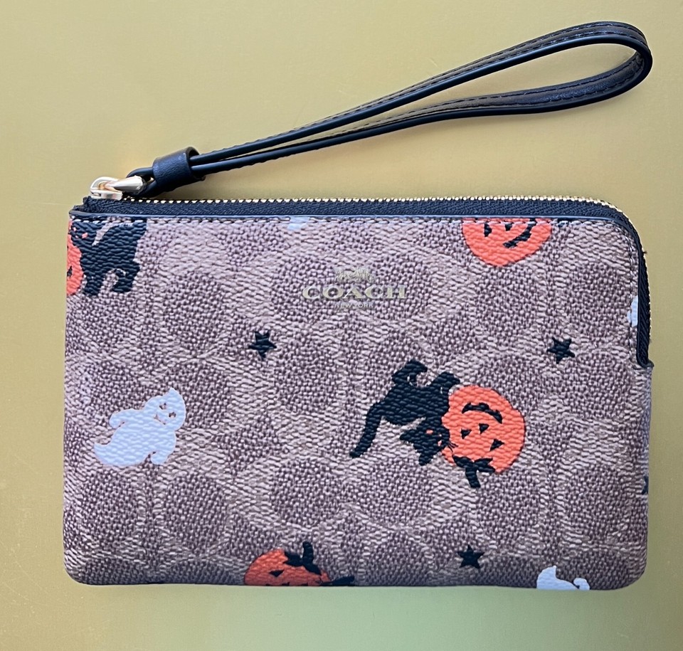 Coach Halloween Print Ghost Cat Pumpkin Signature Canvas Corner Zip ...