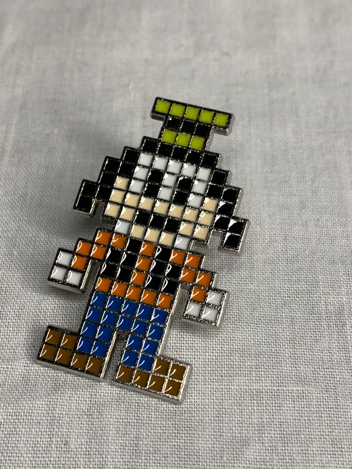2017 Disney 8-Bit Goofy Digital Pixelated Trading Pin | eBay
