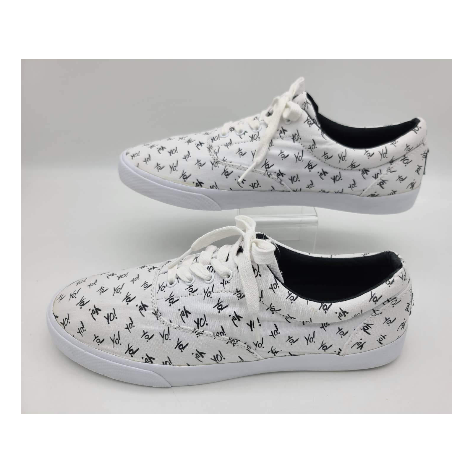 Bucketfeet "Yo!" Pattern Men's White / Black Canvas S… - Gem