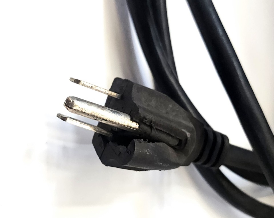 RYOBI BELT & DISC SANDER 4X36" BELT 6" DISC 120V~60HZ 4.3A 3,600RPM ...