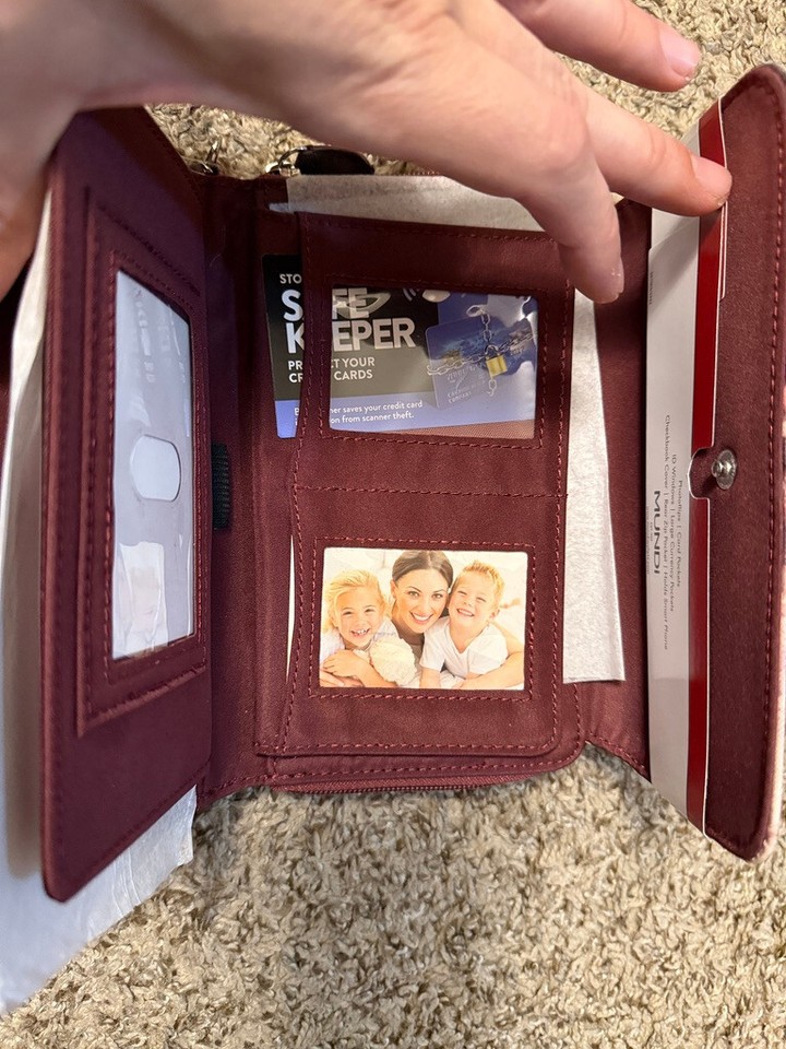 Mundi Big Fat Wallet RFID Safe Keeper Card Slots Zip Around Snap Front ...