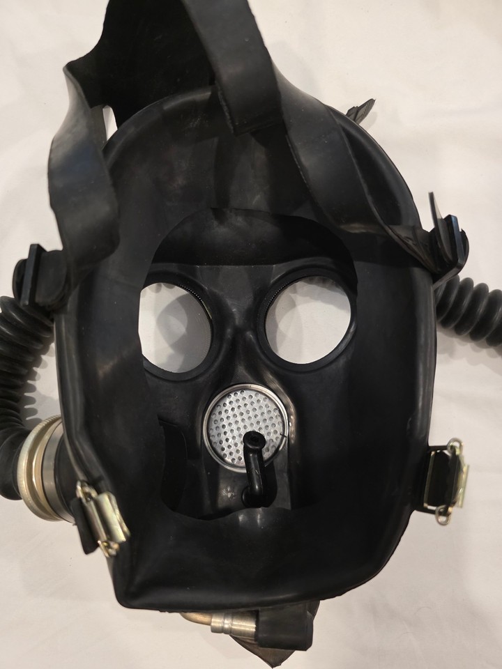 Russian GP-7 Gas Mask w/ 40mm Hose - Size 3 LARGE - Cosplay, Halloween ...
