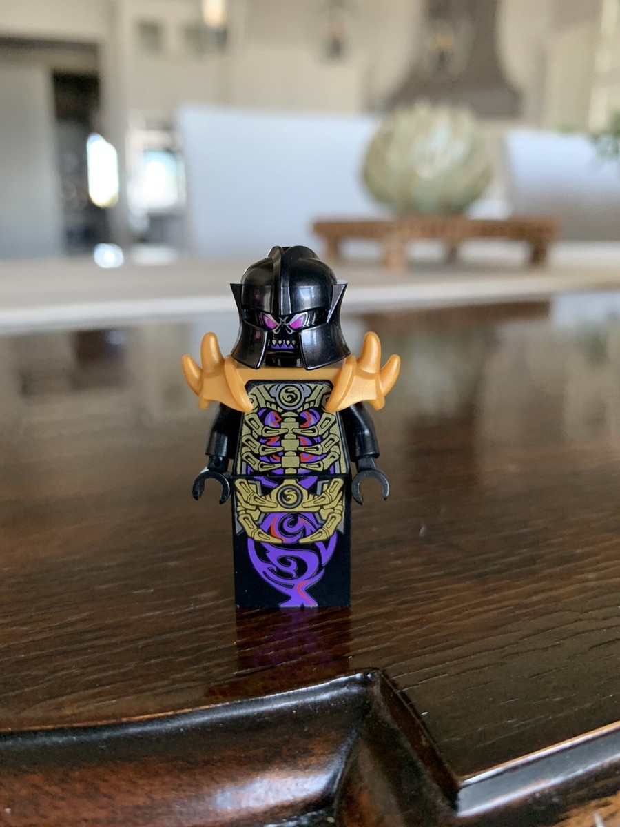 Golden Master Overlord Minifigure