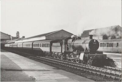 Railway Postcard GWR 7810 Draycott Manor Aberystwyth 1963 Standard 4-6 ...