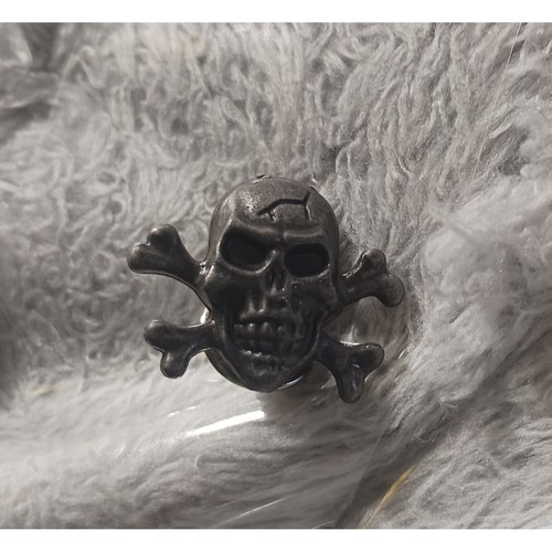 Skull & Crossbones Lapel Hat Pin 1" Brooch Gothic Emo Punk Rock Biker ...