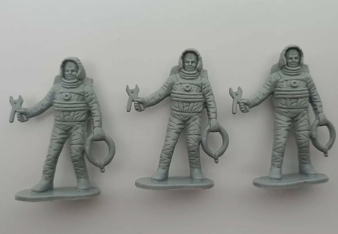 vintage plastic Astronaut 2" Figures - Space Toys - 5 grey Spacemen | eBay
