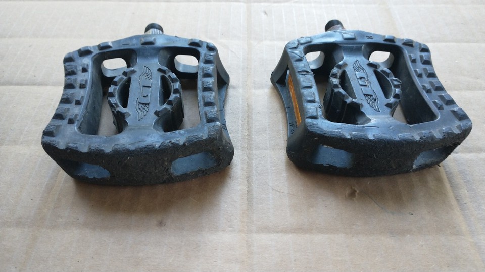 GT Wings Pedals 1/2 In Old School BMX Freestyle 1994 Dyno | eBay