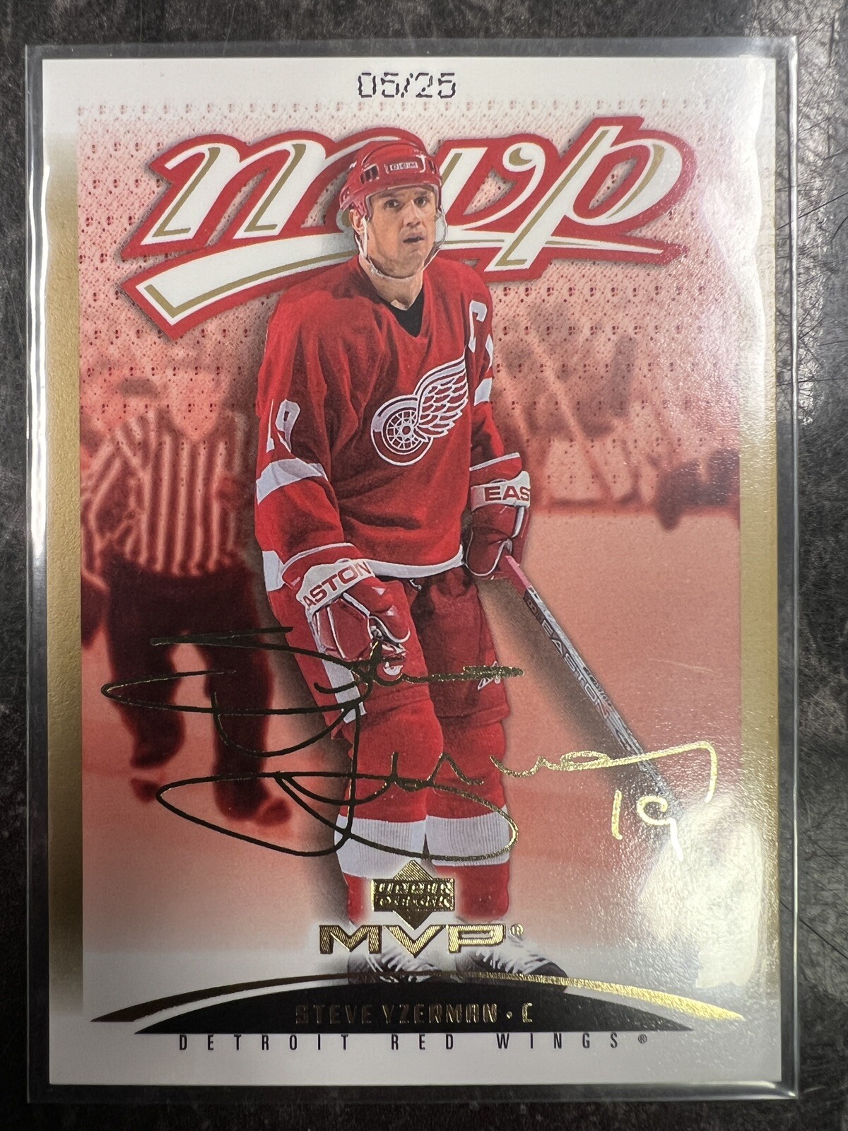 2003-04 UPPER DECK MVP GOLD (SUPER) SCRIPT STEVE YZERMAN 05/25 DETROIT RED WINGS | eBay