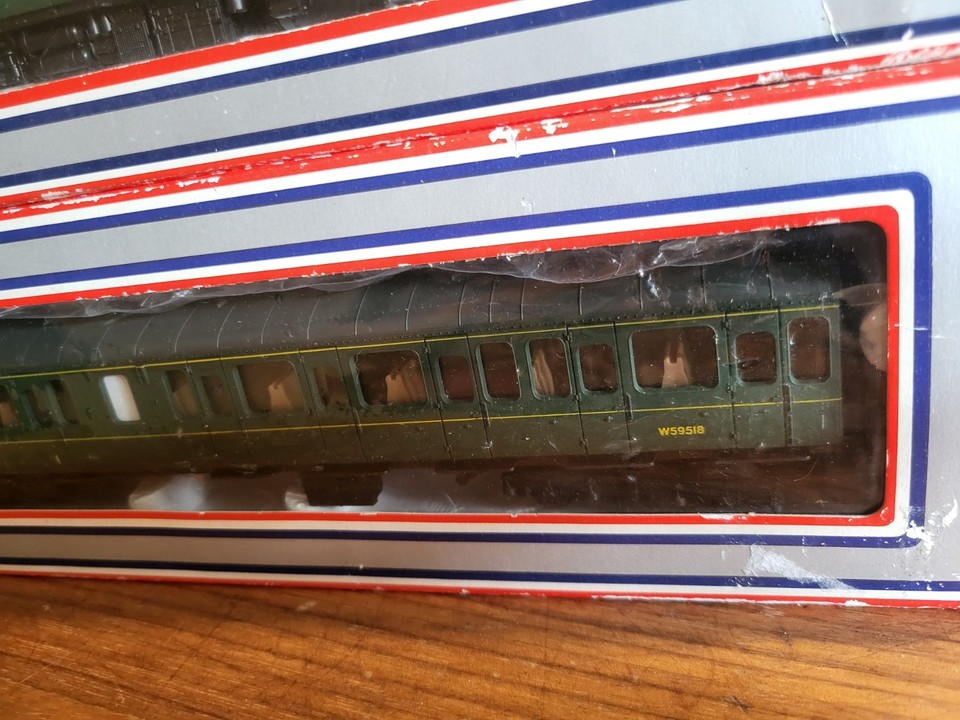 2x Lima HO/OO 205146W 205137 MWG DMU Power Car Unit & Dummy BR Green ...