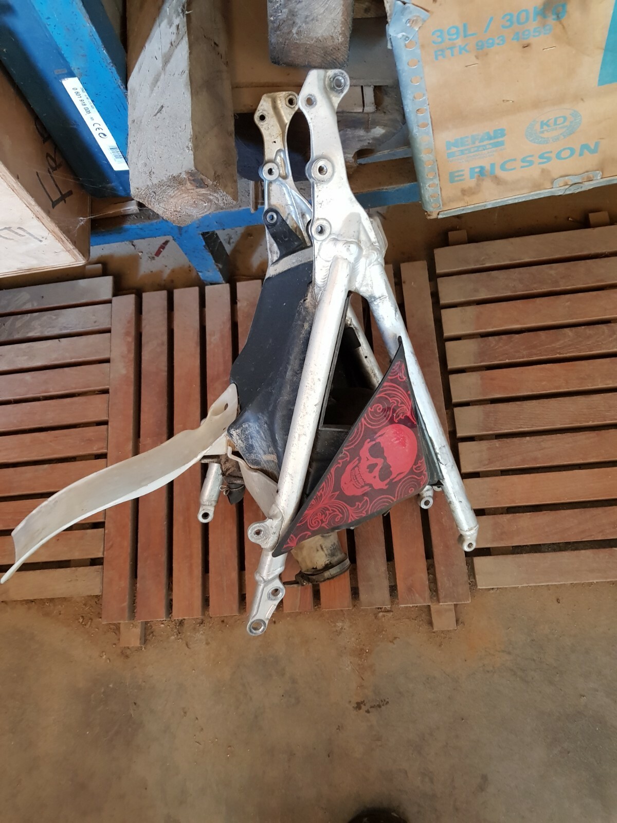 06-09 CRF250R SUBFRAME FRAME 100% STRAIGHT 2006 2007 2008 2009 | eBay