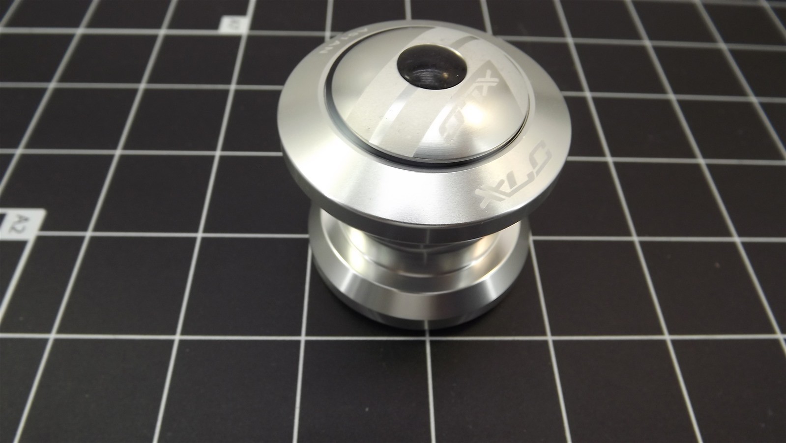 BRAND NEW "XLC" BMX ALLOY THREADLESS Headset 1 1/8" SILVER COLOR HS-AO3 ...