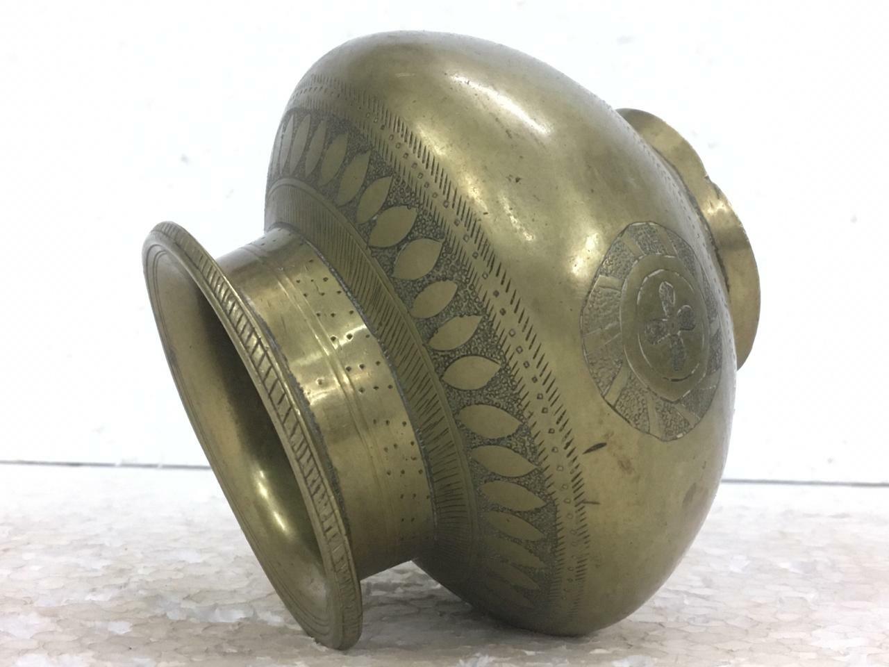 VINTAGE OLD HAND CARVED UNIQUE ENGRAVED FLOWER HOLY RARE BRASS POT ...