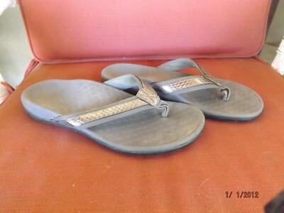 Vionic, Gray & Silver Snakeskin Thong Sandal, size 8.5 | eBay