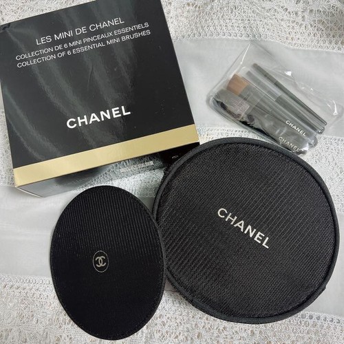 CHANEL Les Mini De CHANEL 2014 Indispensab Set Makeup Brushes Bag Pouch ...
