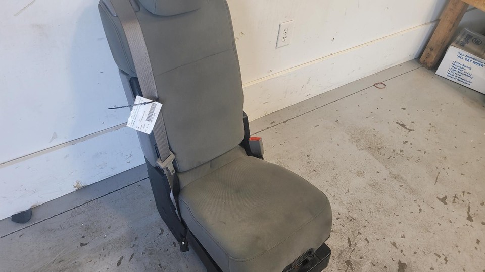 2018-2022 F250 F350 Super Duty Front Center Jumpseat/ Fold Down Center ...