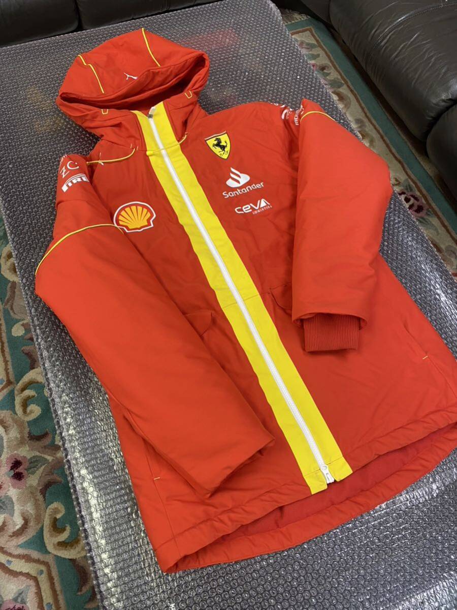 Rare Ferrari F1 team supplied 2024 winter jacket Sain… - Gem