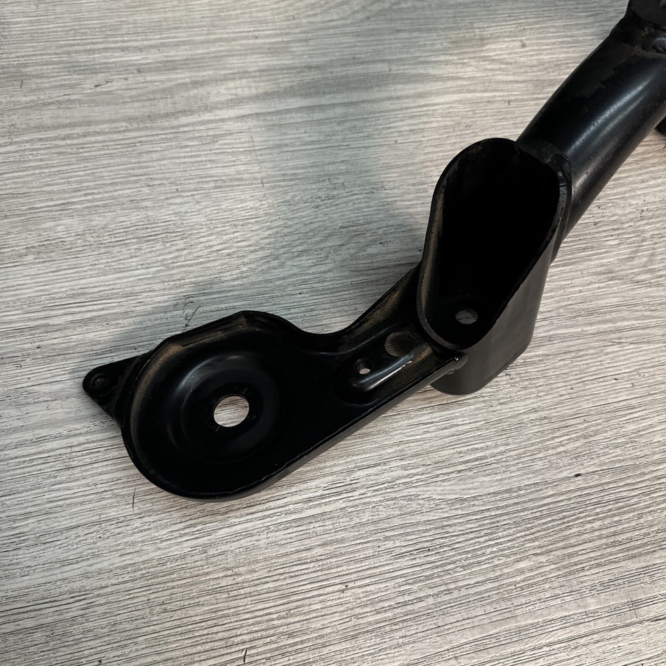 01-06 BMW E46 M3 Differential Diff Support Cross Member Bracket Mount ...