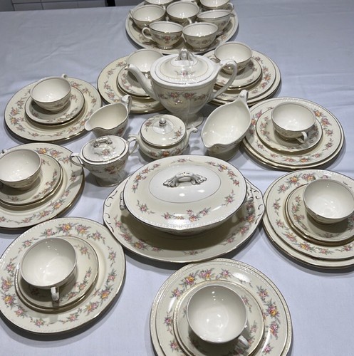 Vintage 1946 Georgian Homer Laughlin Eggshell USA China 63 piece ...