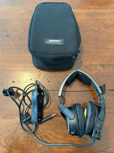 Bose A20 Aviation Headset - Single Plug NO BLUETOOTH Excellent ...