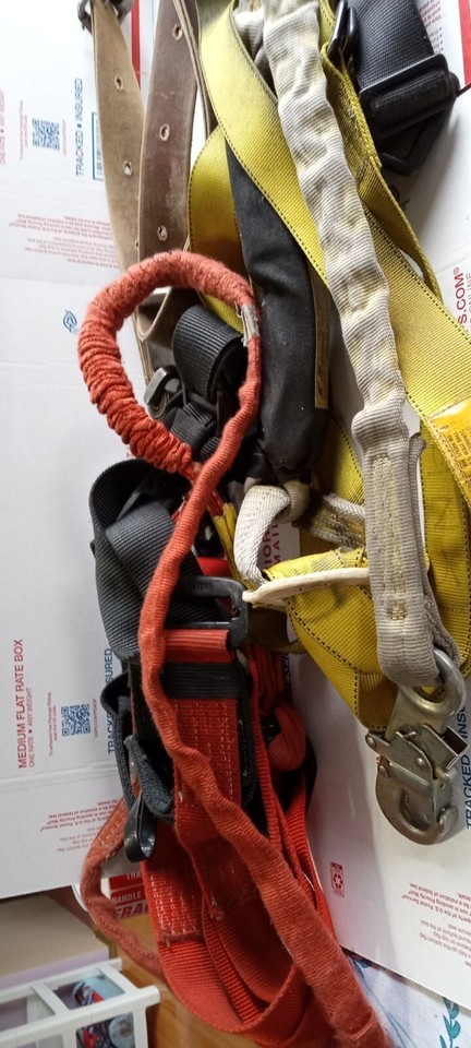 KLEIN Lineman Tree Pole Climbing Belts in Estex VINYL Tool Bag with ...