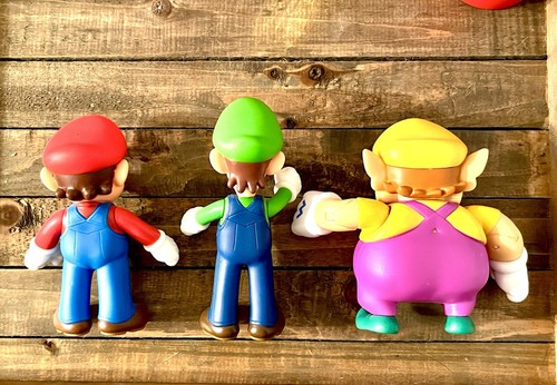 SUPER MARIO BROTHERS Mixed Lot 2010 Bandai SH FIGUARTS 2012 Nintendo ...