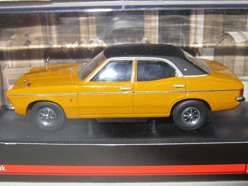 CORGI VANGUARDS - FORD CORTINA MKIII GXL - MAIZE YELLOW - Mint/Perfect ...