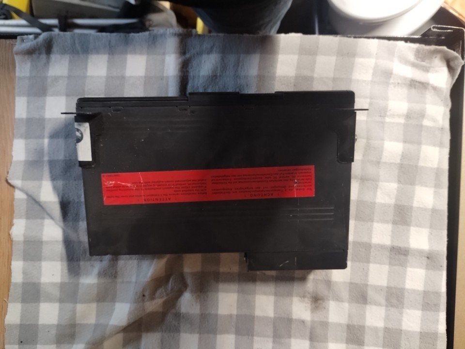 BMW 8 Disc Changer #82110028760 CD Changer | eBay