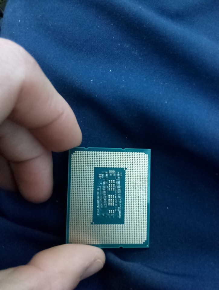 Intel Core i7-11700K Processor (5 GHz, 8 Cores, Socket FCLGA1200) Box ...