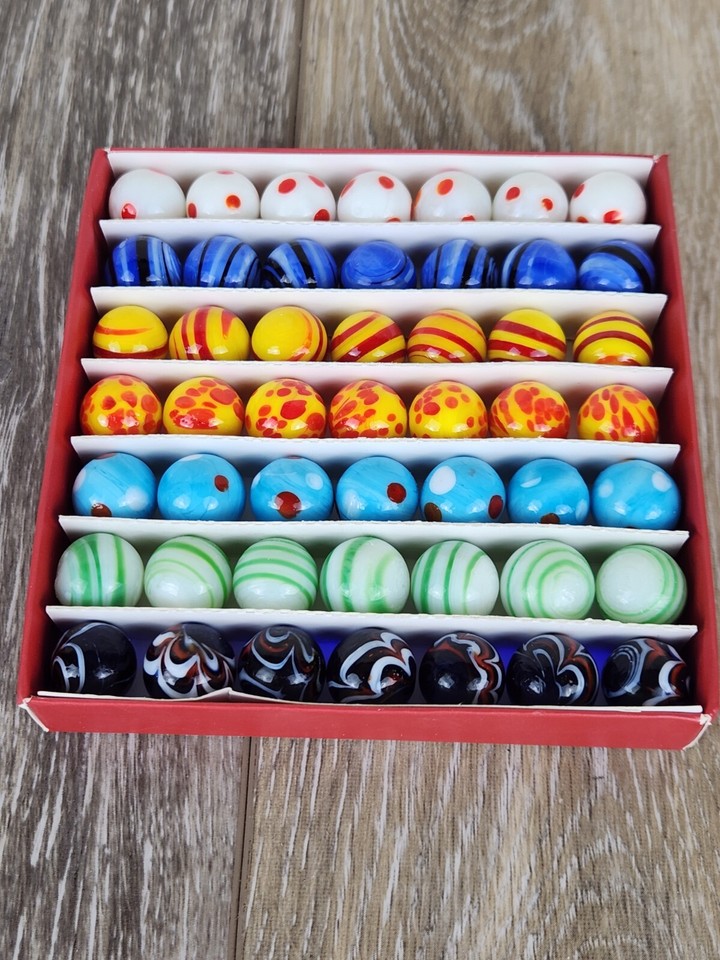 AKRO AGATES Marbles Shoot Straight Box of (49) Akro Agate Marble ...