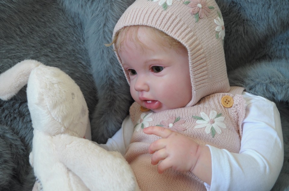 Reborn baby Lottie toddler Laura Lea Eagles stunning little blondie ...