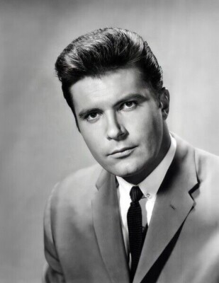 Max Baer Jr. Unsigned 10" x 8" Photo - Handsome American actor *1 | eBay