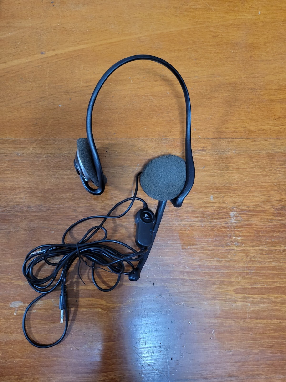 Logitech Multi-device headset in-line control – inputs for headset ...