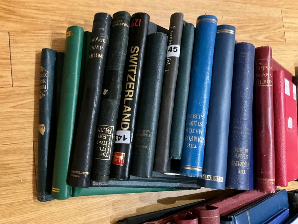 Stanley Gibbons and others spring back albums 50x vintage empty albums ...