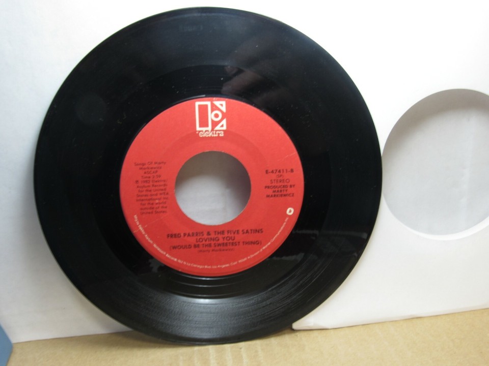Old 45 RPM Record - Elektra E-47411 - Fred Parris & Five Satins ...