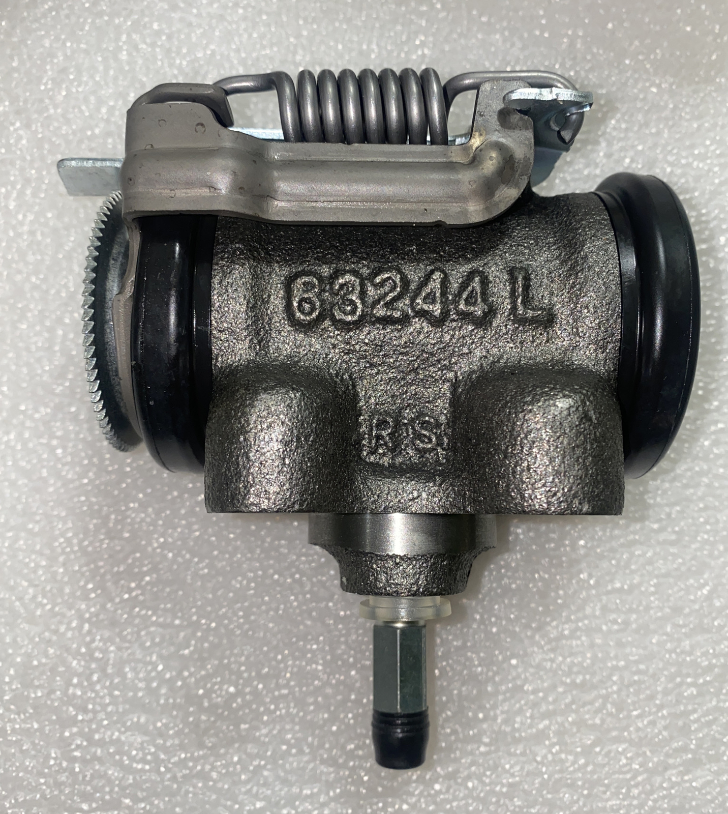 Isuzu Genuine Part Drum Brake Wheel Cylinder 8-97358881-1. GM 97358881 ...
