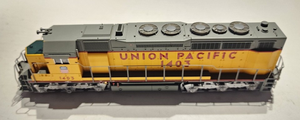 Atlas Master HO SDP-35 Locomotive Union Pacific #1403 | eBay
