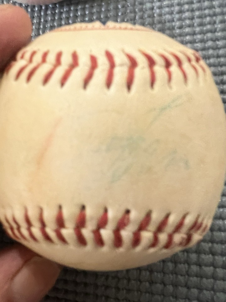 1988 New York Mets Signature Ball Carter Lyons Jeffries Hernandez and ...