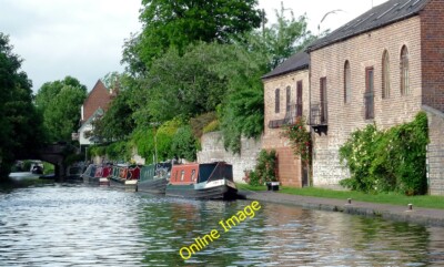 Photo 12x8 The Staffordshire and Worcestershire Canal in Stourport ...