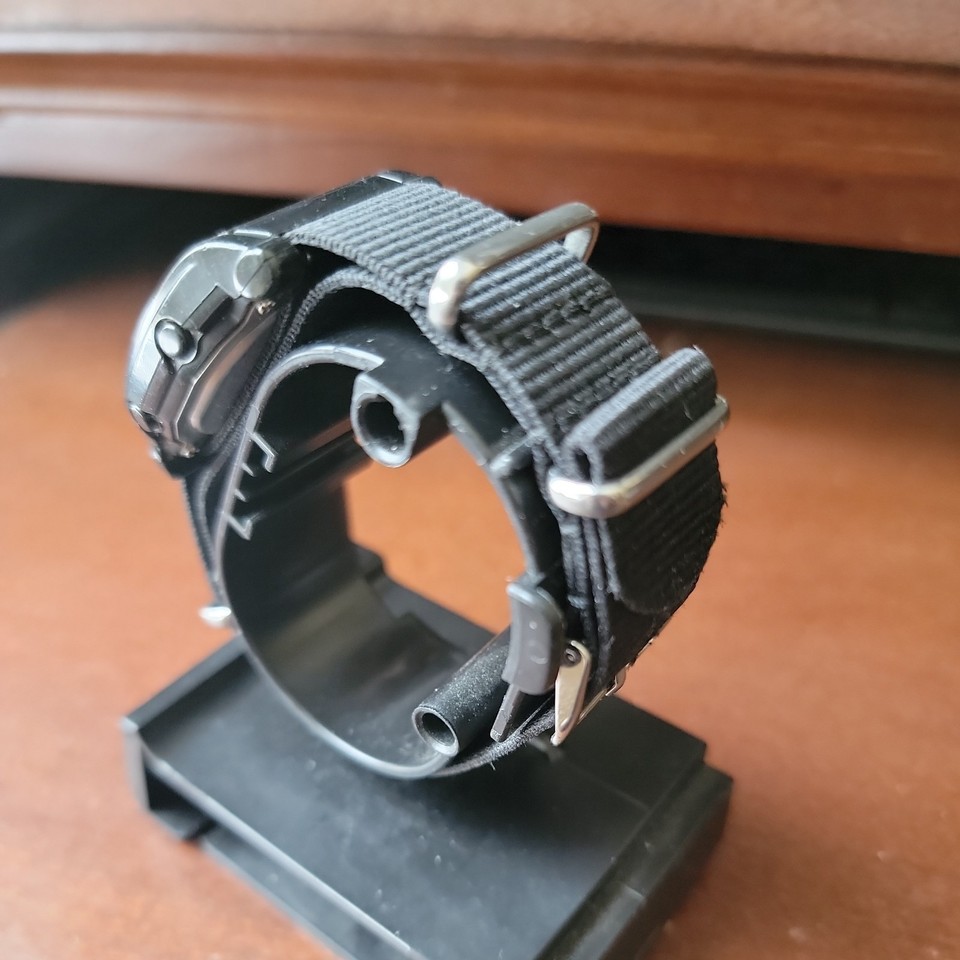 CASIO W-201 Illuminator Classic Digital Black Watch Water Resistant 50 ...