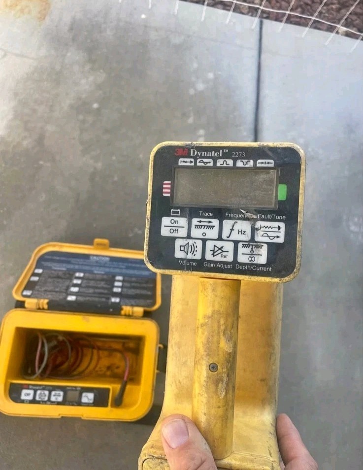 3M Dynatel 2273 Cable/Pipe/Fault Locator And Transmitter | eBay