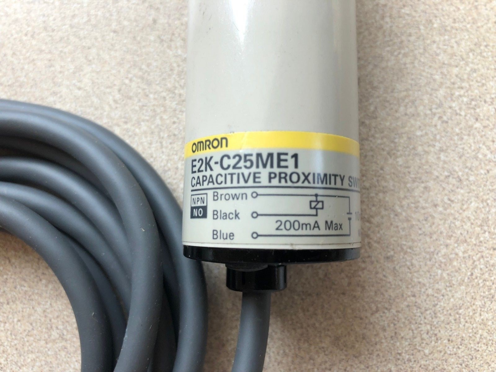 Omron E2K-C25ME1 Capacitive Proximity Switch Sensor | eBay