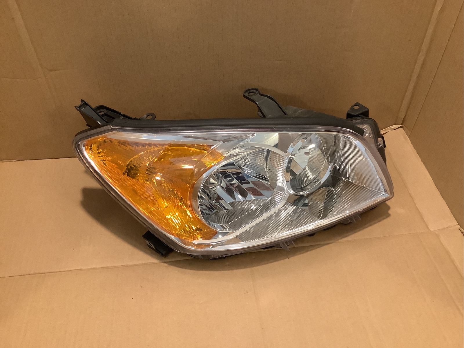 For Toyota RAV4 Headlight 2009-2012 Passenger Side Base/Limited | 81110 ...