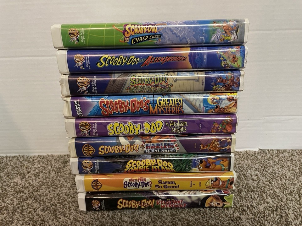Lot of 9 Scooby-Doo VHS Tapes Clam Shell Vintage Cartoon Network Warner ...