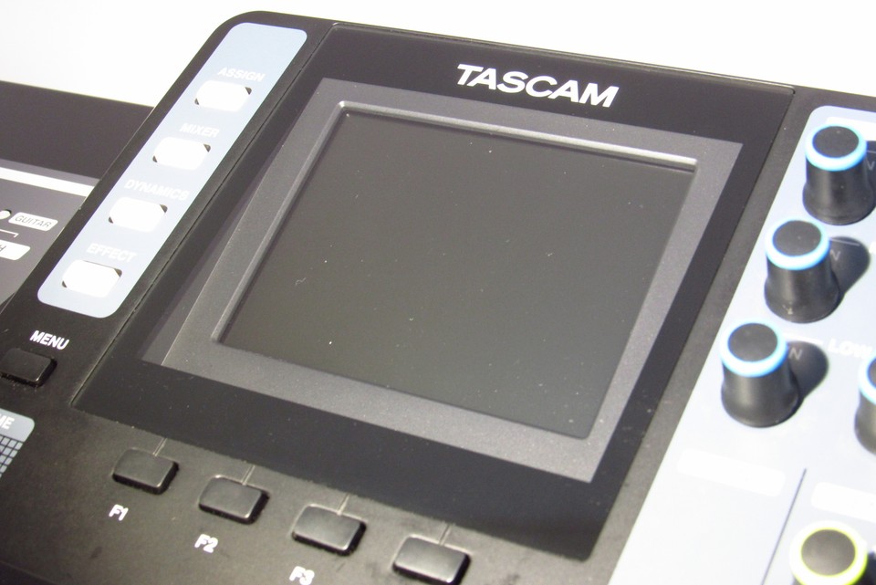 TASCAM DP-32SD 32-Track Digital Portastudio Audio Recorder | eBay