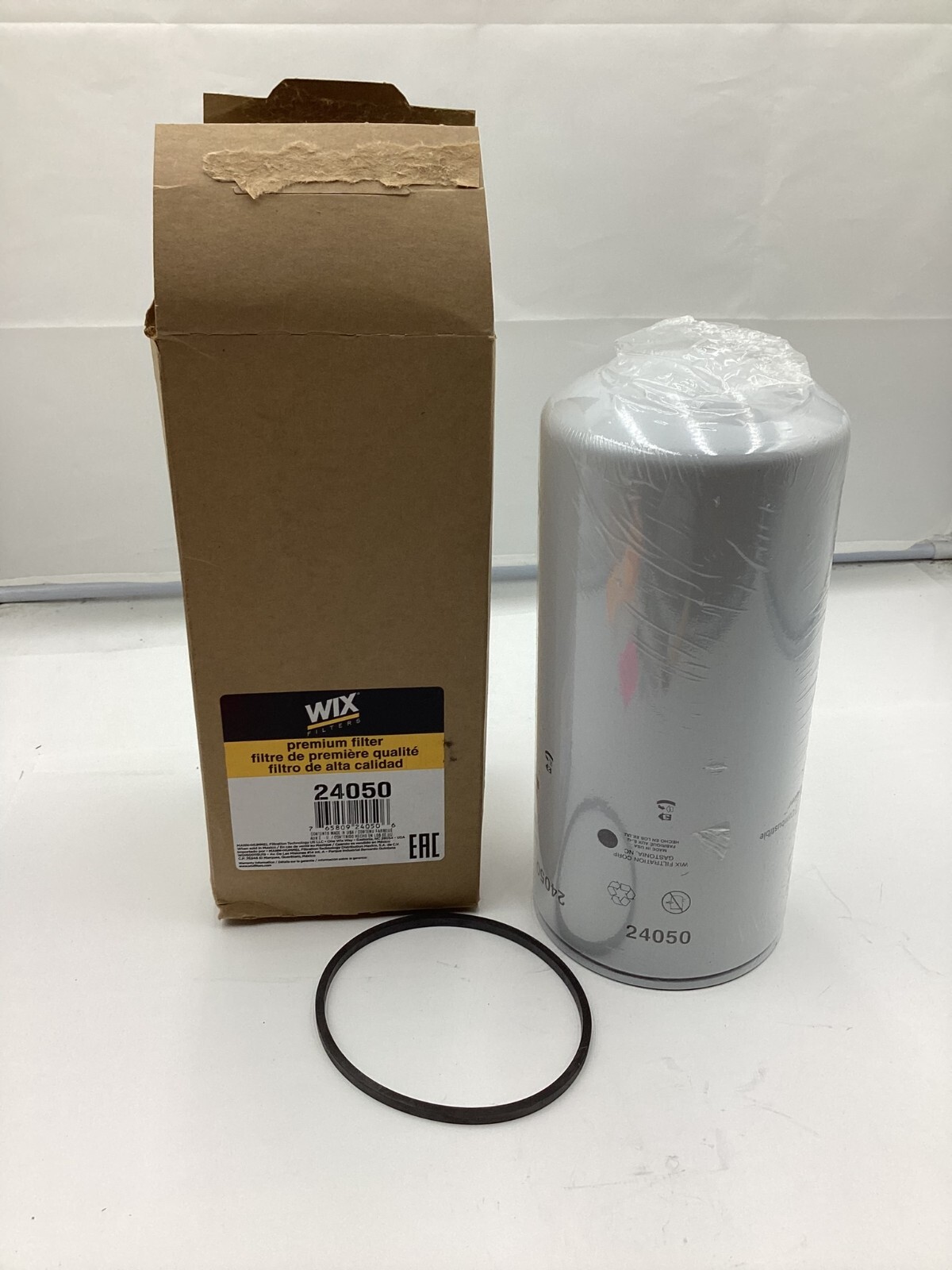 WIX 24050 - Fuel filter cross reference