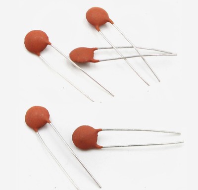 Lot de 5 condensateurs céramique type 472 (4700pf) 50 V / 5x Ceramic ...