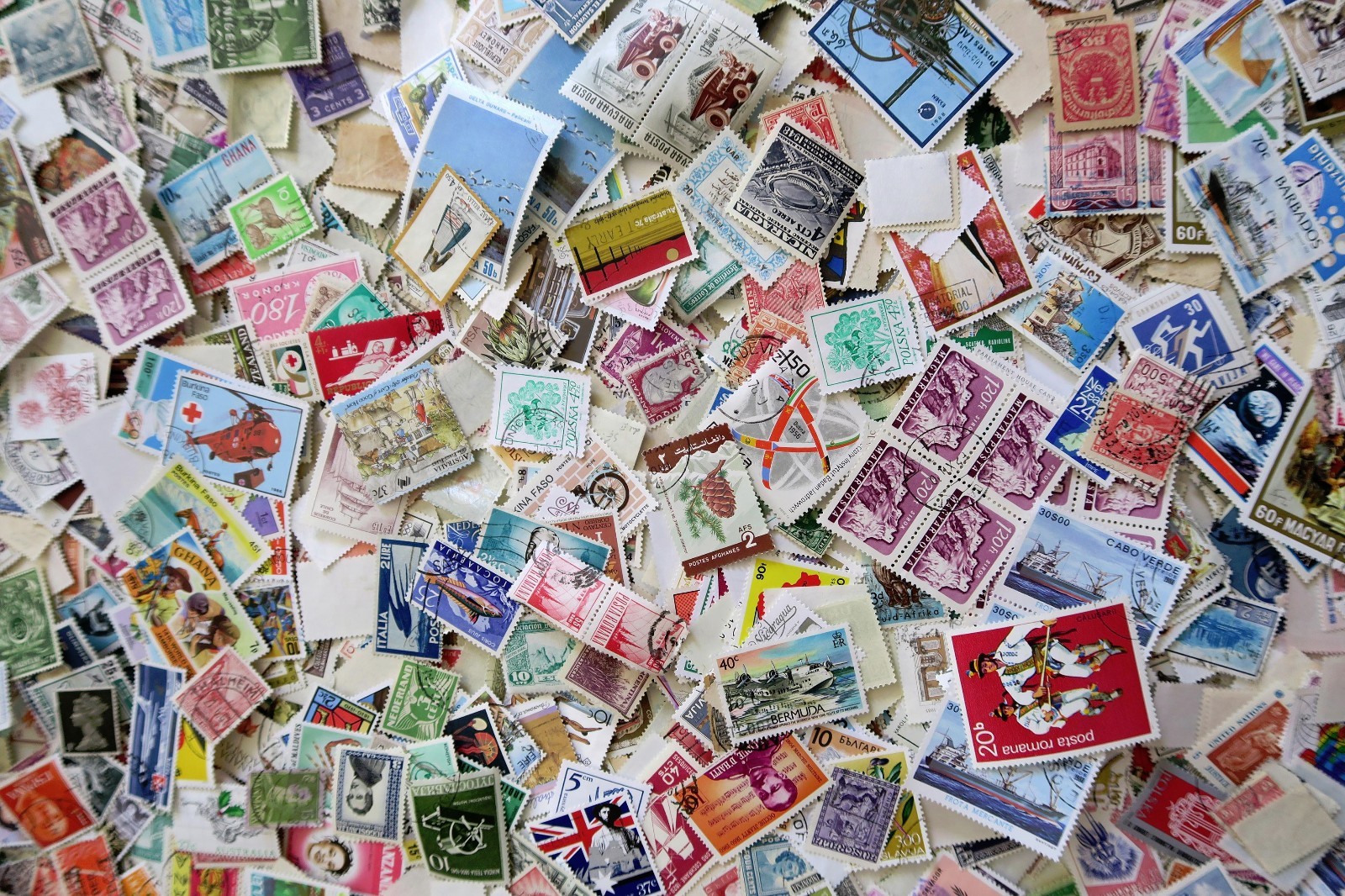 Worldwide Bulk Kiloware Stamps Mixtures Over 2000 Off Papers FREE US ...